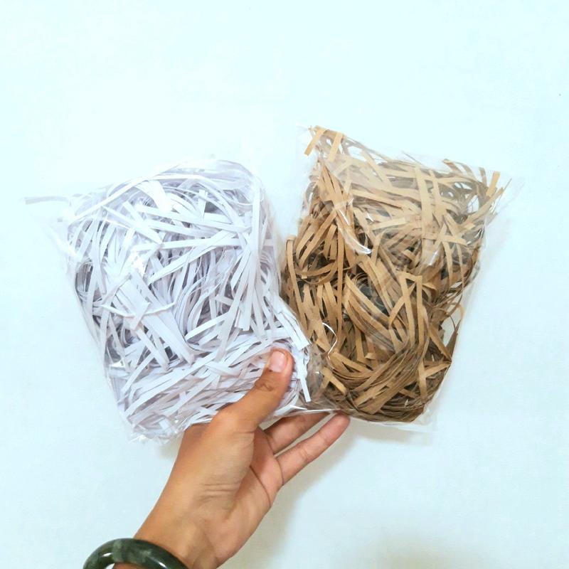 Kertas Cacah Paper shader kertas hampers kertas kado Putih Gift - Shop ...
