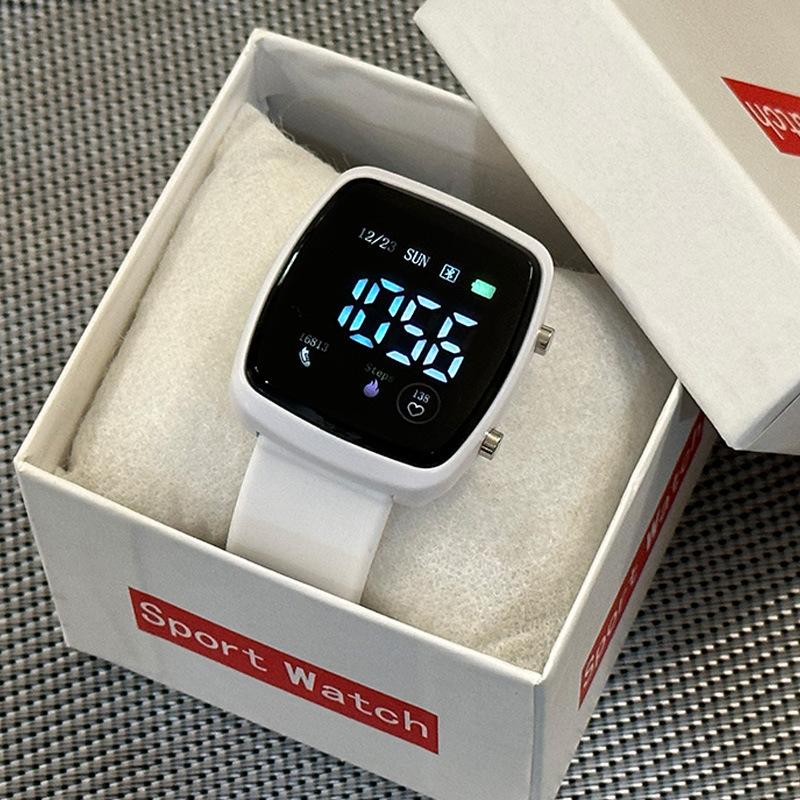 Jam Tangan Persegi Kecil, Reka Bentuk Mudah dan Serba guna, Jam ...