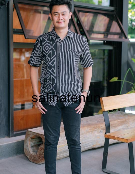 Kemeja Tenun Pria Hitam Salinatenun - Shop | Tokopedia