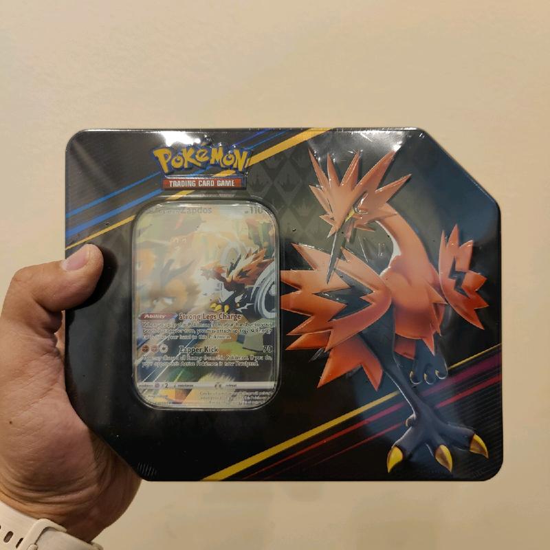 Pokemon TCG English Crown Zenith Tin Galarian Zapdos - Shop | Tokopedia