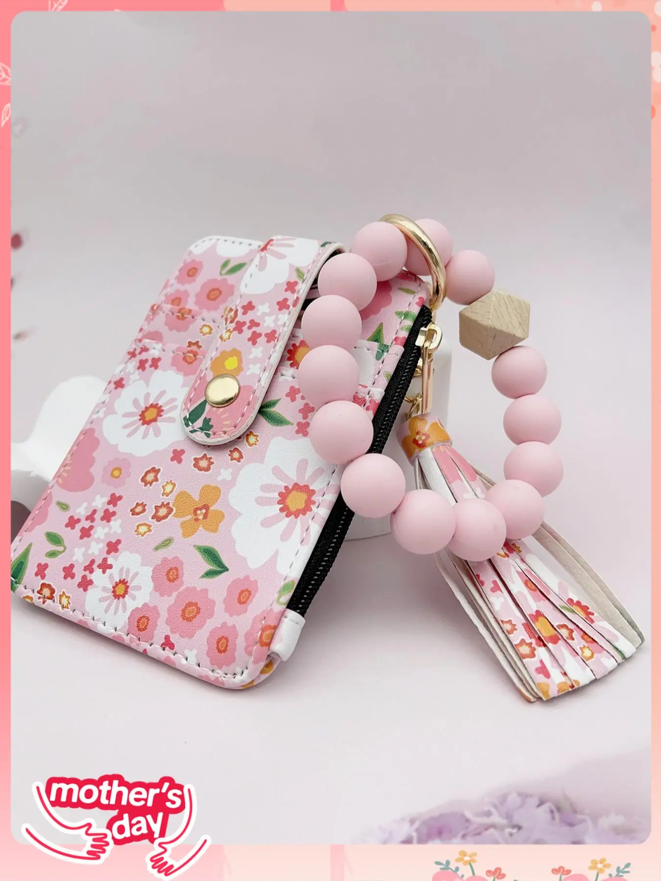 Dandy's World Characters Keychain, Sprout, Cosmo, Game Lover - TikTok Shop