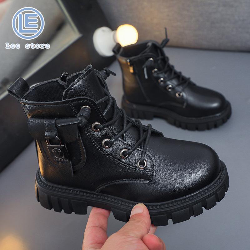 LS sepatu girls fashion Pendek boot, Korean-style Martin boots - TikTok ...