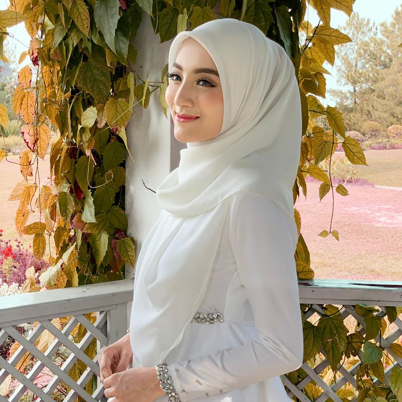 Tudung Bawal Merlin | Bucu Curve | Royal Chiffon Square Jilbab - TikTok ...