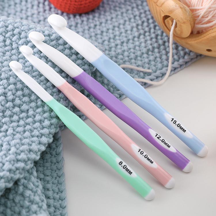 【4pcs/Set】8-15mm Crochet Hooks, Crochet Hook Set , Soft Handle Plastik ...
