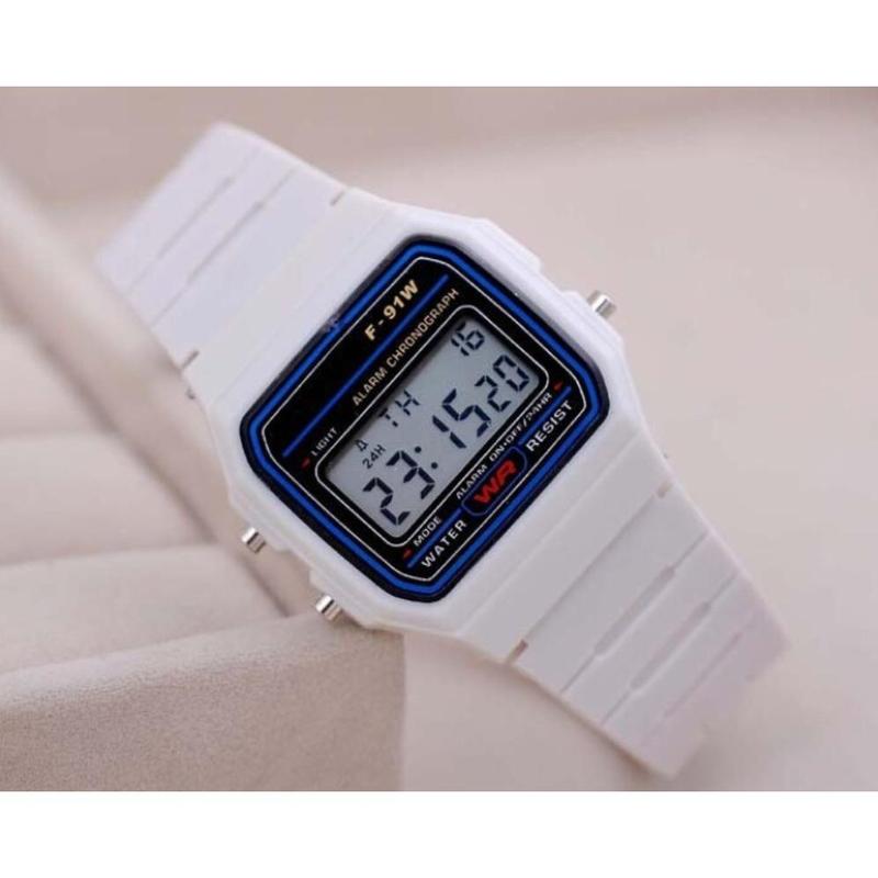 Jam Tangan Lelaki dan Wanita, Fesyen, Jam Tangan Elektronik, - TikTok ...