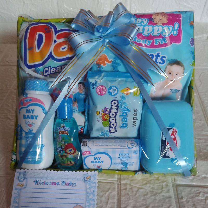 Parsel peralatan mandi bayi baru lahir , kado bayi baru lahir , hampers ...