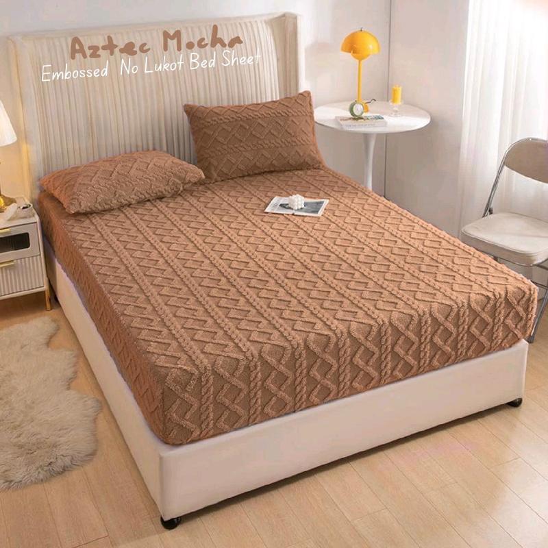 AZTEC1 EMBOSSED NO LUKOT BEDSHEET SET with free pouch and 2 Zippered ...