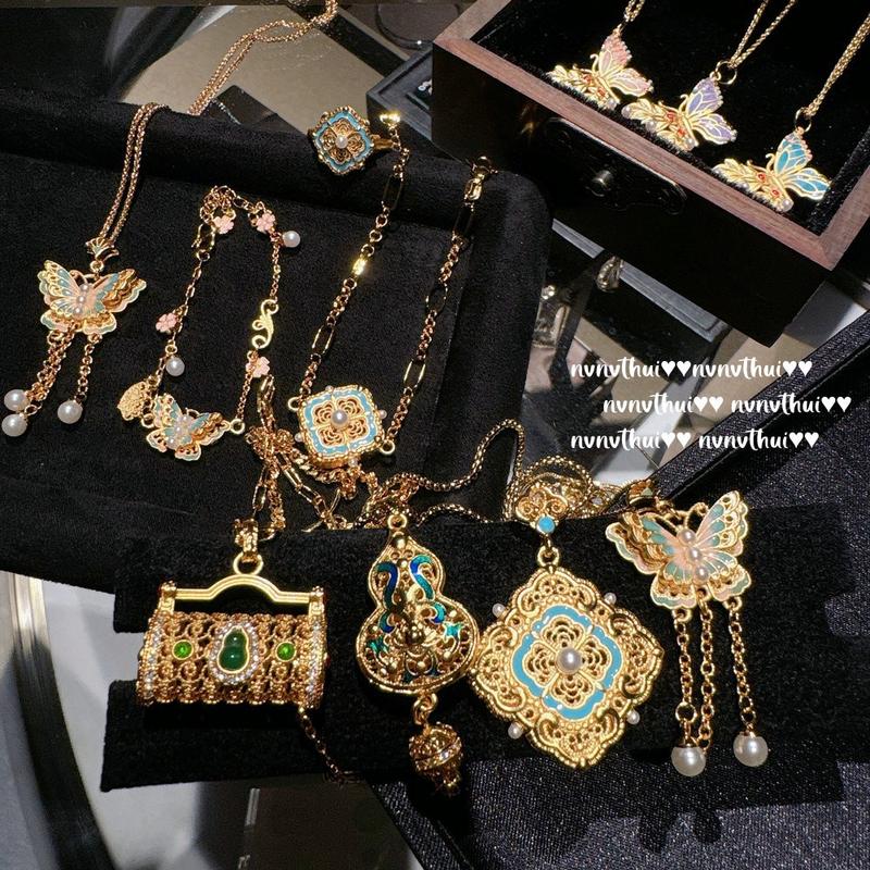 Traditional Gold Filigree Carved Butterfly Gourd Peace Lock Chinese ...