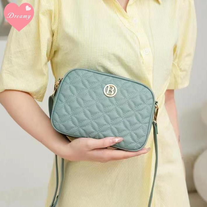 #B2222 3 zipper ladies fashion sling bag - TikTok Shop Philippines