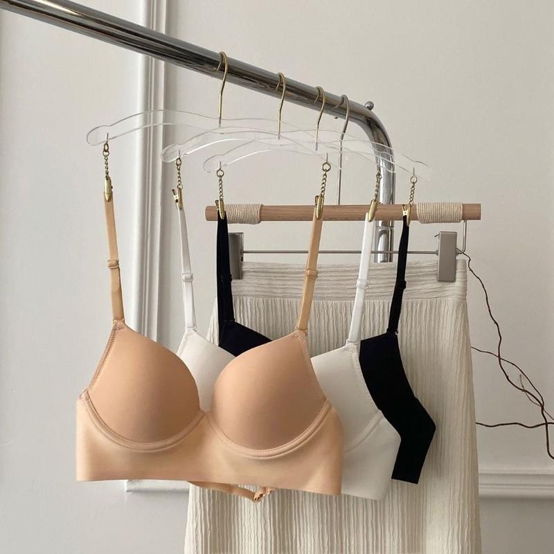 Fashion Solid Color Wireless Deep V Bra Shockproof Traceless - TikTok ...