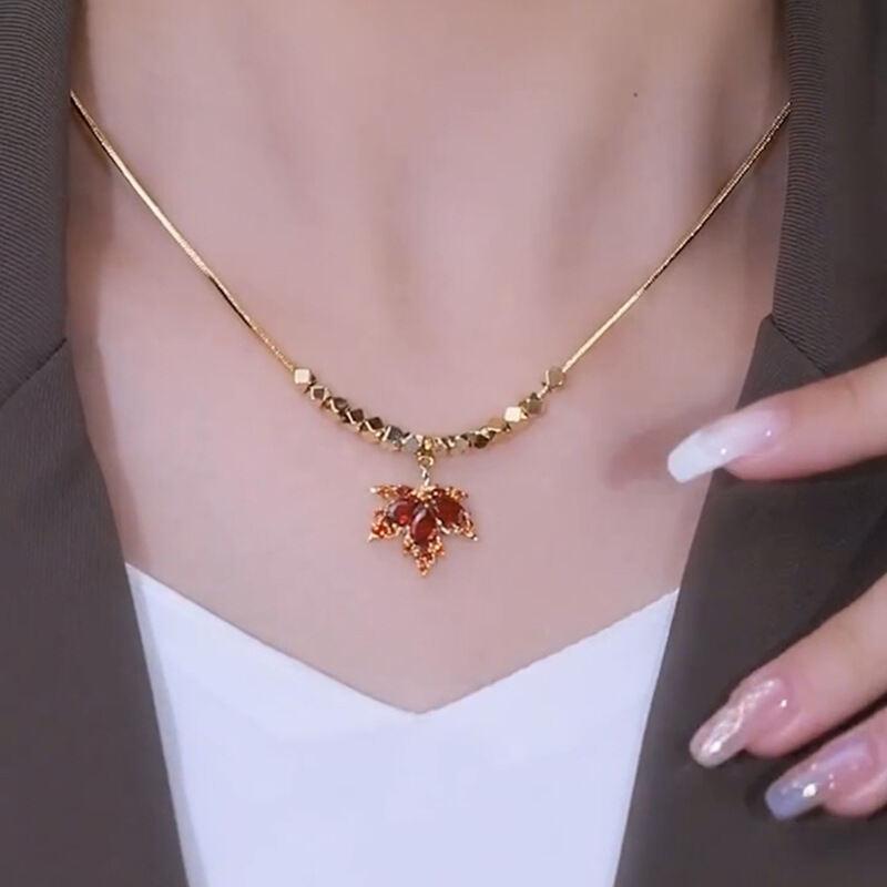 Kalung Loket Daun, Yuki, Kristal Merah Baharu, Zirkon Comel, - TikTok ...