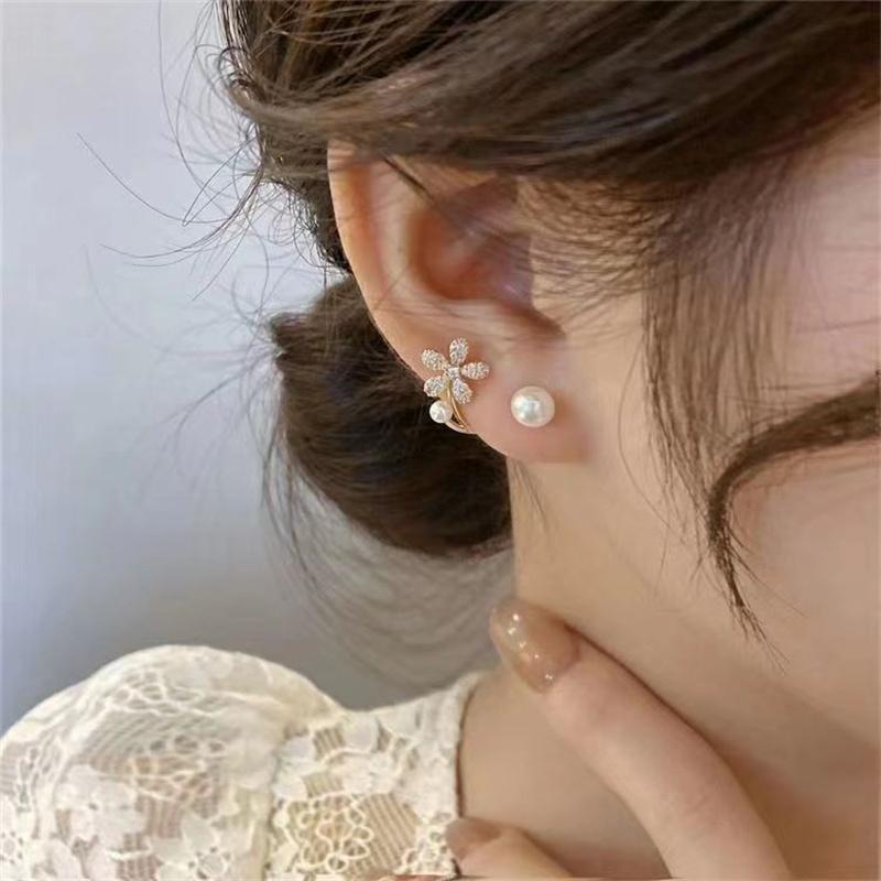 Anting-anting Stud Bunga Gaya Korea Bertatah Untuk Wanita Fesyen ...