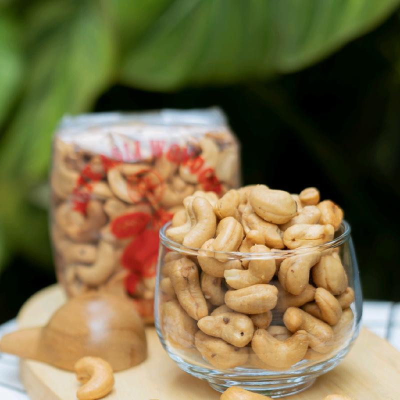 kacang mete goreng gurih bawang (500gr) Food - Shop | Tokopedia