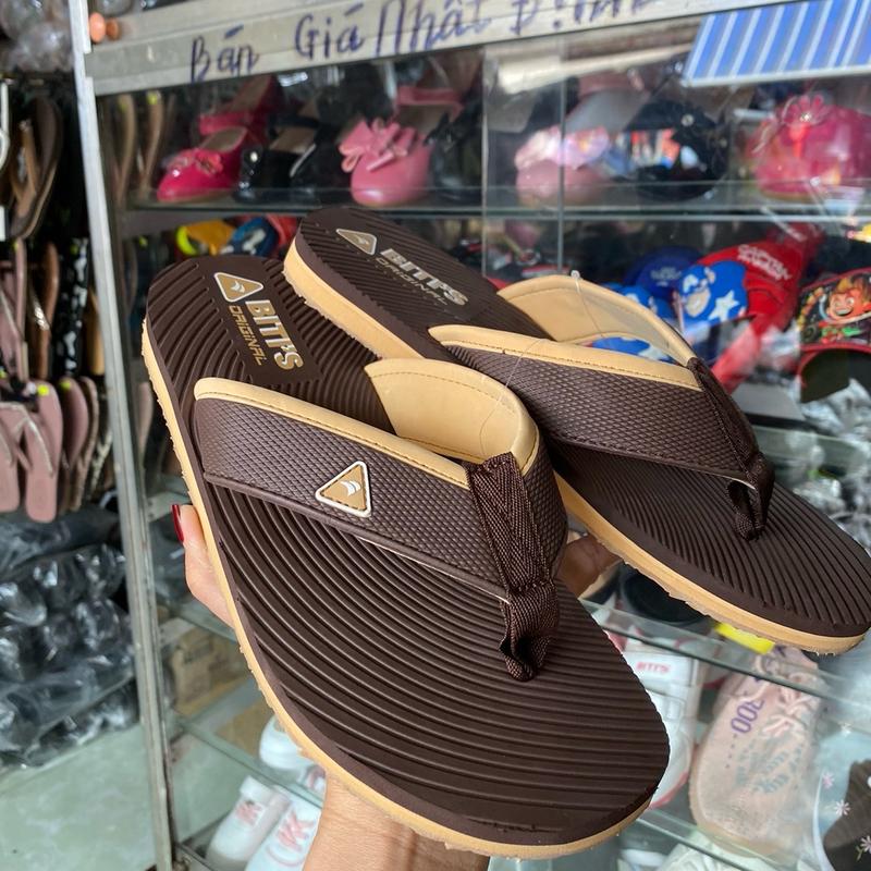 Kẹp Bitis nam,có 3màu: nâu, xanh, đen,đế chống trợt Đế Bằng - TikTok ...