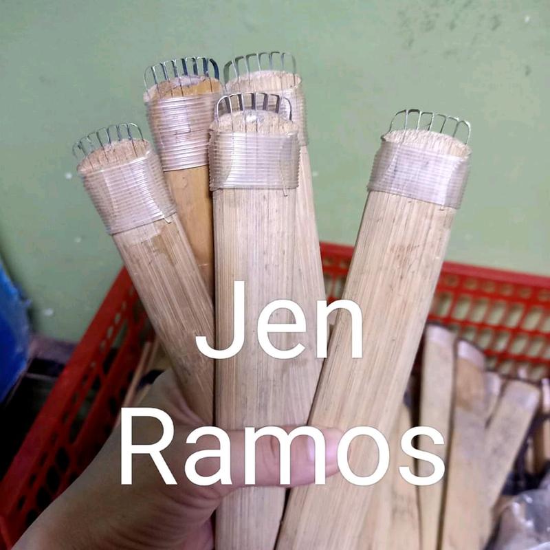 pangkayod ng buko kahoy handle/buko scraper Utensils - TikTok Shop ...