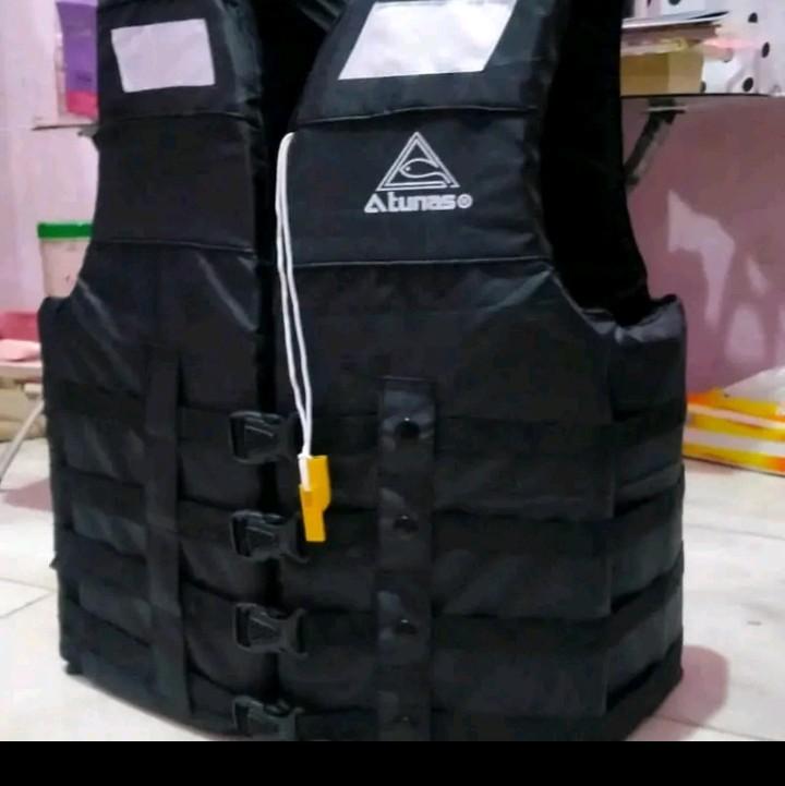 Baju Pelampung Hitam Polos Pria Wanita - Alat Bantu Keselamatan - Shop ...