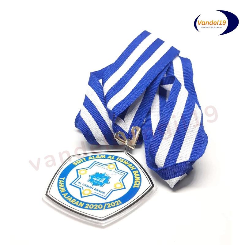 Kalung Medali Wisuda Bahan Akrilik Lapis Resin - Shop | Tokopedia
