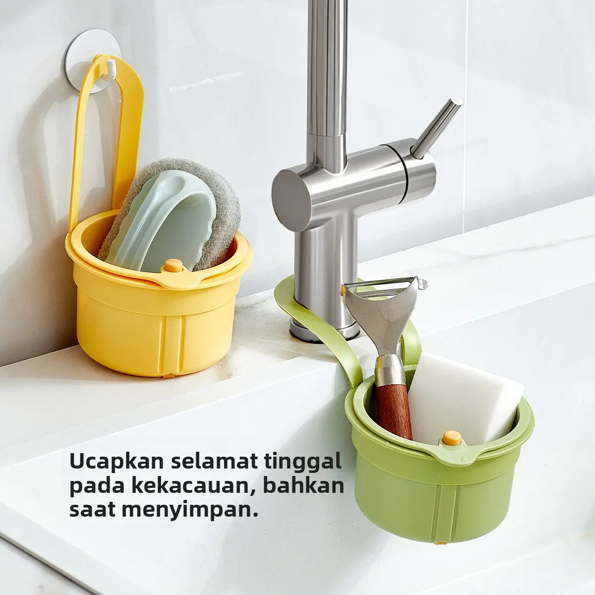 Keranjang Penyaring Sisa Makanan di Wastafel Dapur dengan Kran Gantung ...