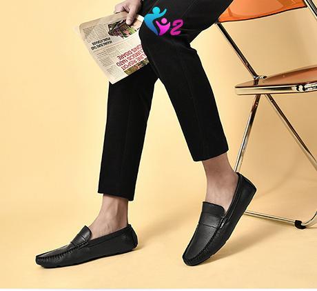 《Y2 Fashion》Fashionable flat sole black shoes for women school - TikTok ...