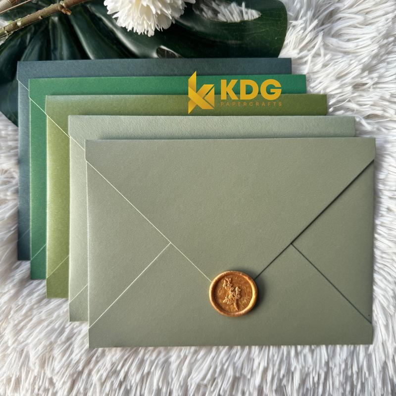 5 pcs - 5R / 4R Baronial Envelopes Shades of Green (Emerald Green ...