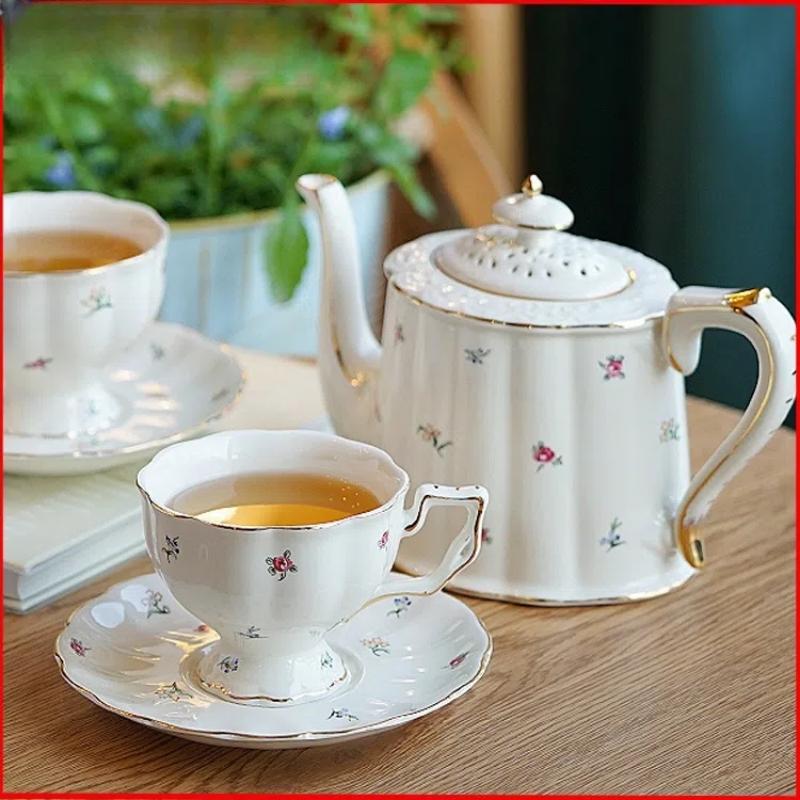 COD Ceramic Teapot, Coffee Maker, European Ceramic Vintage Coffee ...