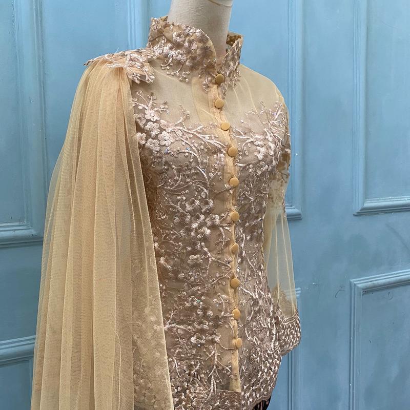 Kebaya wisuda /kebaya akad/kebaya pagar ayu/kebaya tunangan - Shop ...