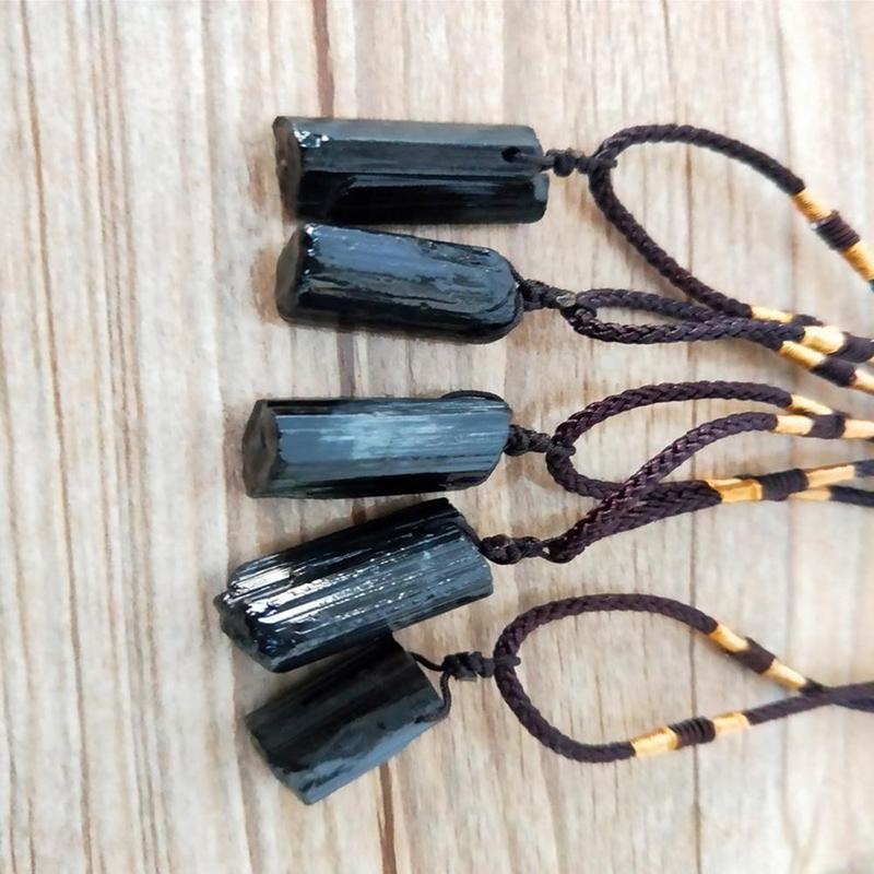 Kalung Loket Turmalin Hitam Alamiah, Spesimen Kasar, Loket Tuah ...