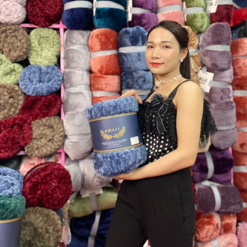 Chăn Tuyết Nhung AMARI Vân Nổi 1.2kg Bella Ho - TikTok Shop Vietnam