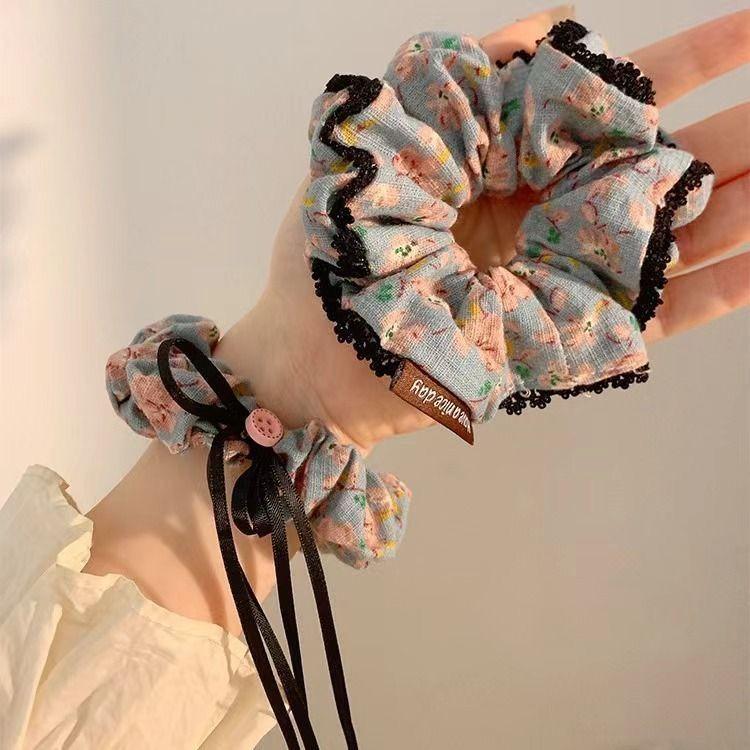 Scrunchie Bunga, Gaya Renda Perancis, Ikatan Rambut Balet Reben ...