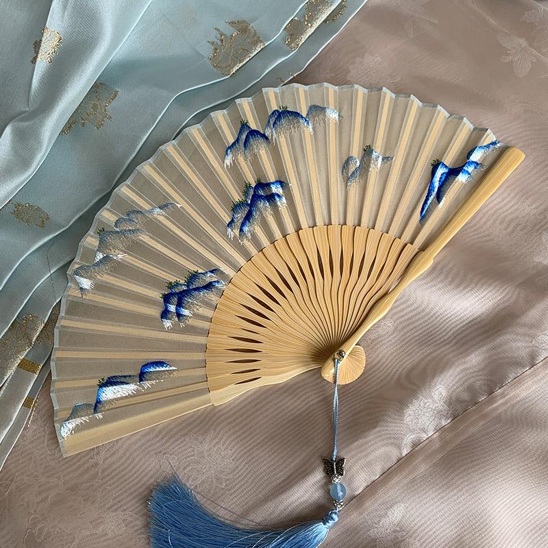 Suzhou double-sided embroidery fan antique embroidery foldin - TikTok ...