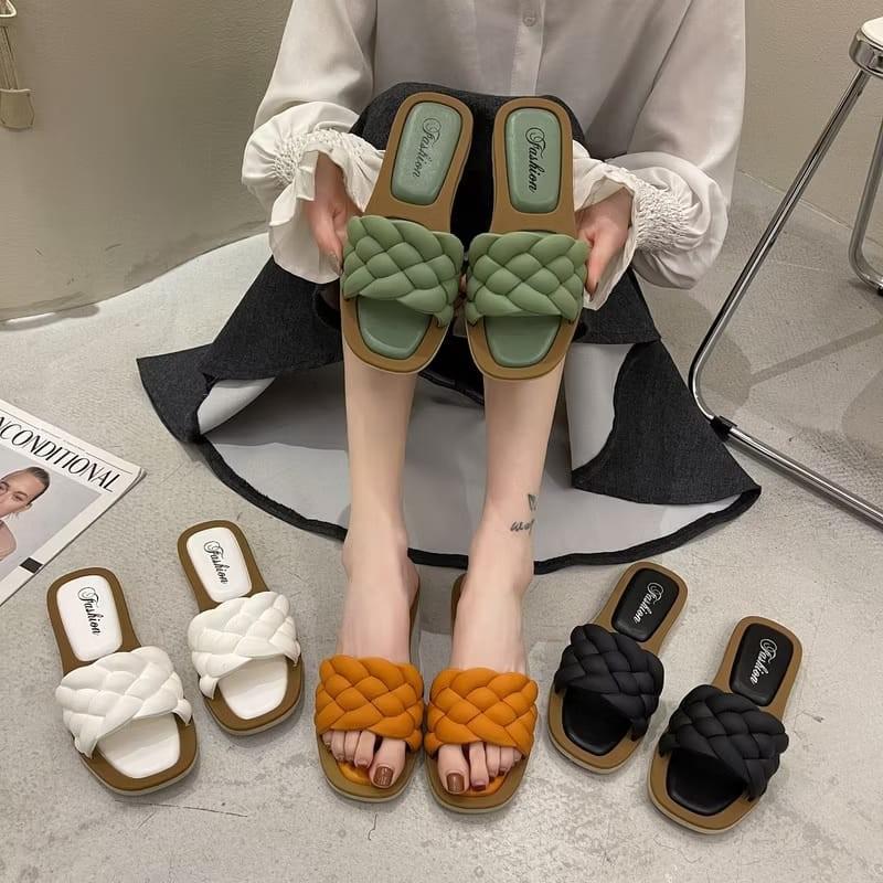 Sandal Wanita Shoes Slippers YU65 Sandal Wedges Model Kepang - Shop | Tokopedia