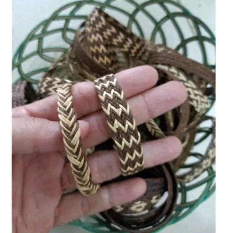 Gelang Rotan Tenun Tradisional Khas Kalimantan - Shop | Tokopedia