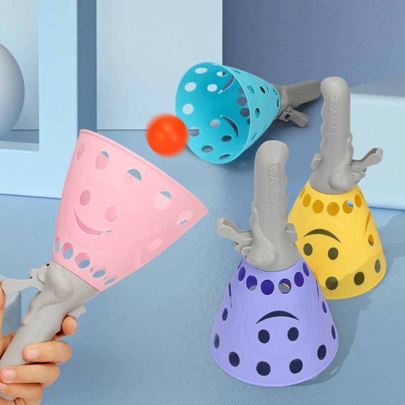 Children's pairs receiving and bouncing ball puzzle elastic throwing ...