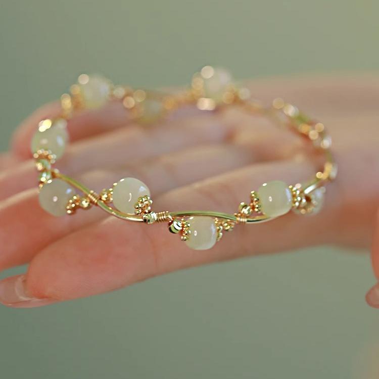 Gelang Magnetik, Huruf Bunga, Manik Hijau, Untuk Wanita, Rek - TikTok ...