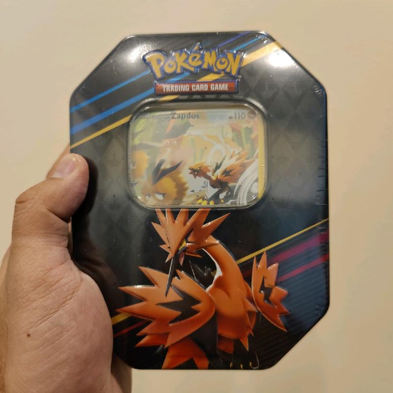 Pokemon TCG English Crown Zenith Tin Galarian Zapdos - Shop | Tokopedia
