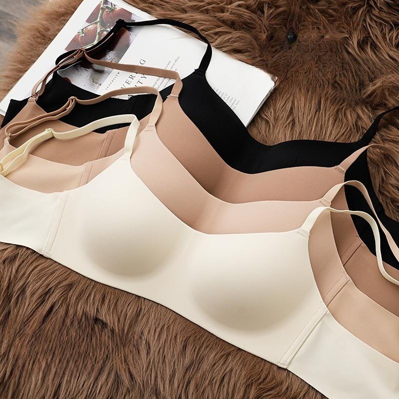 Women's One Piece Seamless Bras Thin Gather Underwear No Steel Rings ...