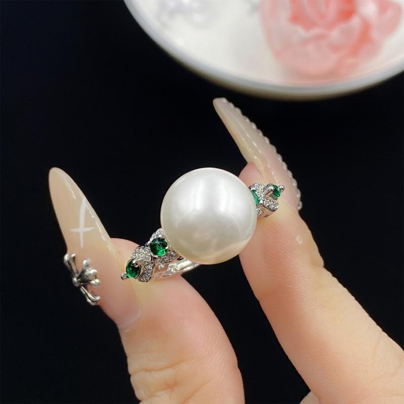 Natural beads can rival beads, and the back cover is filled with ...