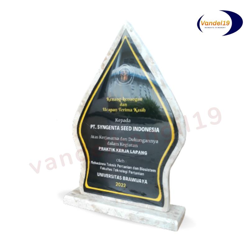 Souvenir Cinderamata Vandel Marmer KKN Model Wayang Slim - Shop | Tokopedia