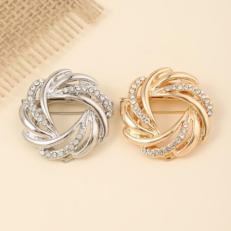 New High-Grade Silk Scarves Buckle Simple Silk Scarf Buckle Brooch Dual ...