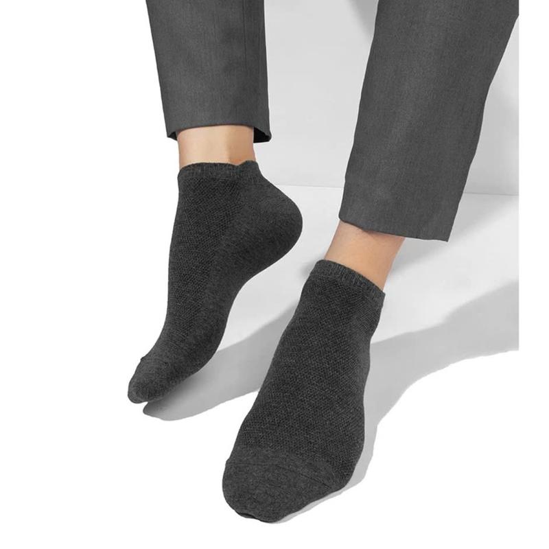 Một đôi vớ nam gustgo thâm hút mồ hôi - co giãn tốt Menswear - TikTok ...