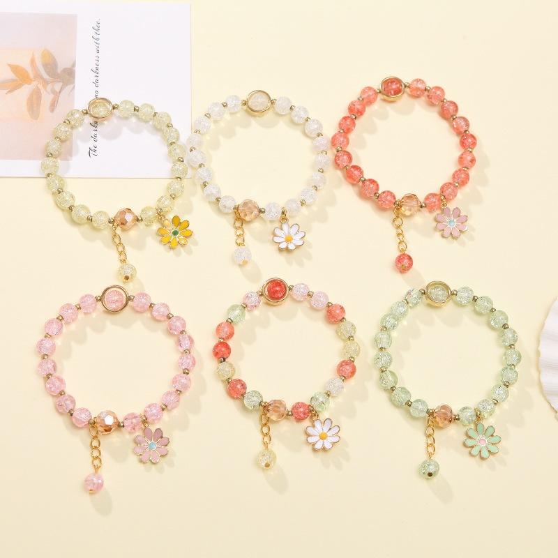 Gelang Aesthetic Crystal Bunga Daisy Kristal Wanita Bracelet - Shop ...