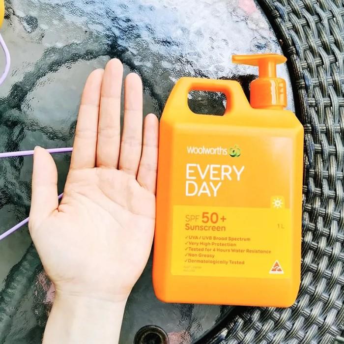 New Woolworths Sunscreen SPF50+ 1L - Shop | Tokopedia