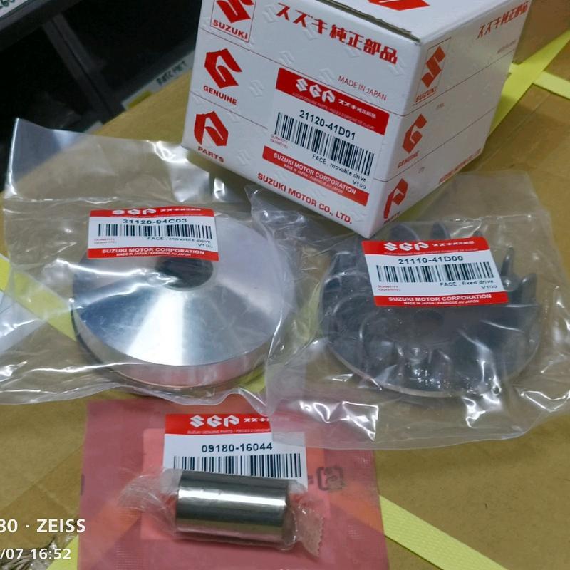 SUZUKI V100 V 100 FRONT PULLY SET / FACE MOVE DRIVE / DEPAN PULLY ...