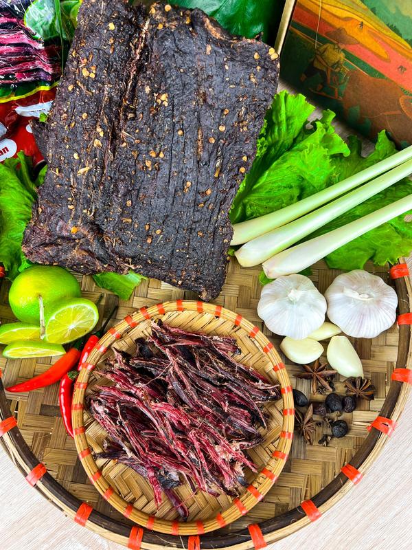 1KG Trâu Gác Bếp Chuẩn vị Tây Bắc Tân Loan Foods Ăn Vặt Snac - TikTok ...