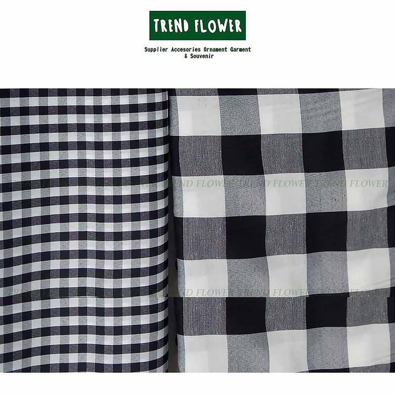 KAIN BALI POLENG MOTIF KOTAK-KOTAK HITAM PUTIH PER METER Bis - Shop ...