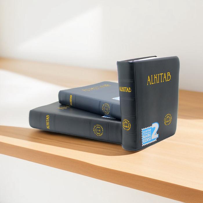 Jual ALKITAB KRISTEN - TB 2 (UKURAN KECIL-BESAR) / ALKITAB PERJANJIAN ...