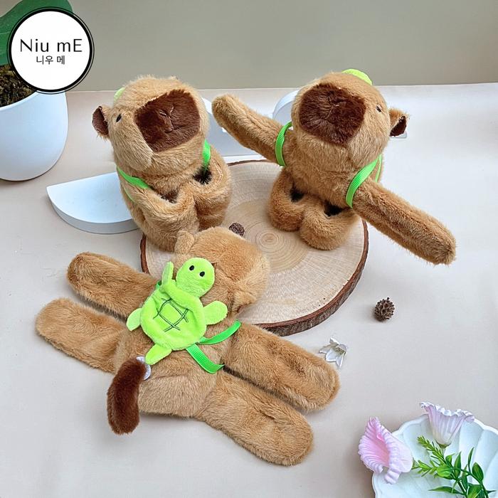 Promo Boneka Capybara Tangan Ekor Putar / Clingy Capybara Wristlet ...