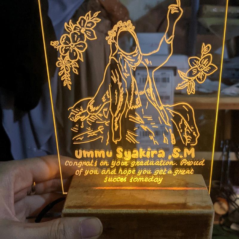 Kado ulang tahun wisuda lettering akrilik A5 / Hampers gift - Shop ...