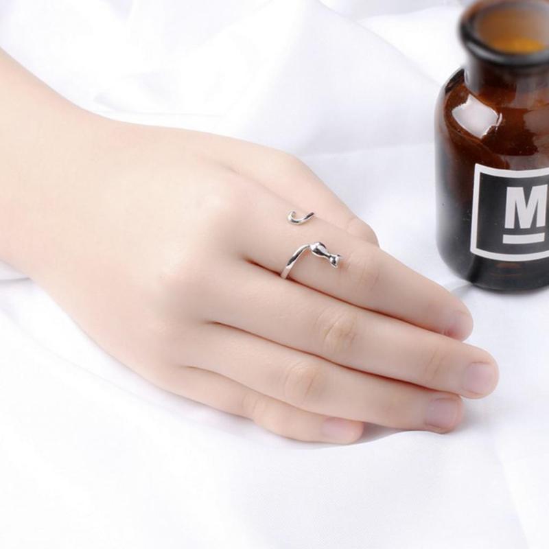 Kiocr|_ Comfortable Yarn Handling Ring Rust-proof Crochet Ring - TikTok ...