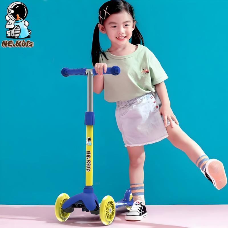 NE.KIDS Scooter Anak Warna Lampu Led Ban Menyala Otoped Skuter - Shop ...